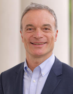 Armbrüster, Christian • Univ.-Prof. Dr. Christian Armbrüster ...